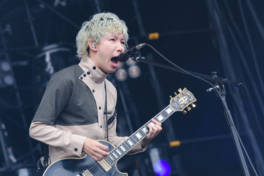 【迷迷現場】 SUPER BEAVER 登 ROCK IN JAPAN 熱血喊話 「正因為有你和我們一起，音樂祭才得以成立！」 - MeMeOn 迷迷音